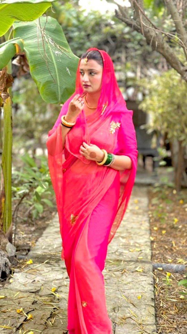 Love Story: नीतीश कैबिनेट में जैकपॉट वाले Deepak Prakash की पत्नी कौन? खूबसूरती में ऐश्वर्या भी ...