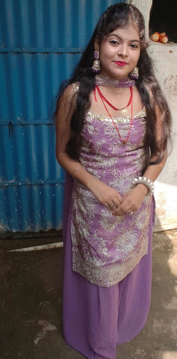 Kajal Kumari MMS Leak: 15 साल की भोजपुरी स्टार की मां ने जोड़े हाथ, कही ...