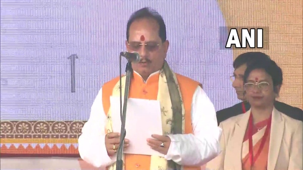 Nitish Kumar Shapath Grahan LIVE: नीतीश कुमार के साथ 26 मंत्रियों ने ली ...