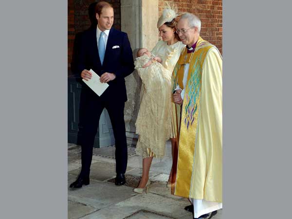 Prince George baptised in London - Oneindia News