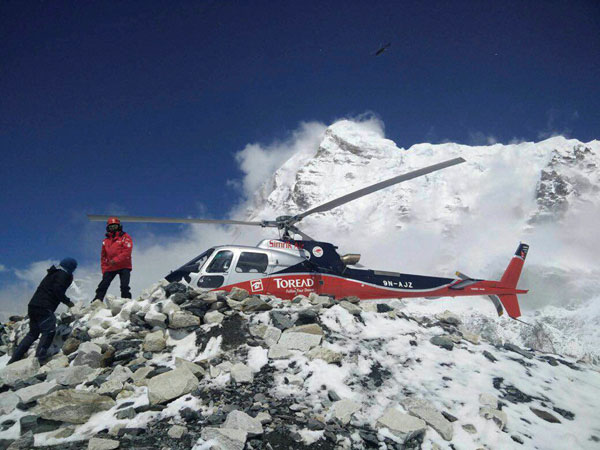 Nepal earthquake: 15 Everest avalanche victims identified - Oneindia News
