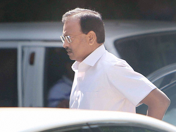 Jaya, Salman, Ramalinga Raju released: Pavements 'small' for the poor ...