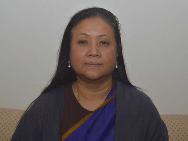 Gamlin complains to Jung against Delhi minister - Oneindia News