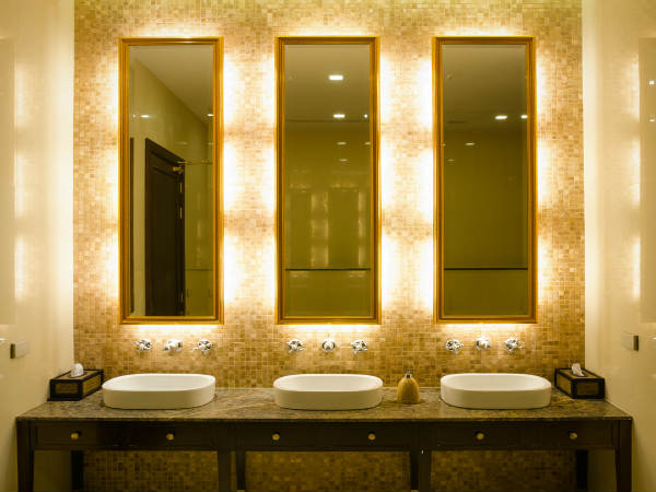 Now, 'smart' mirror that tracks your health - Oneindia News