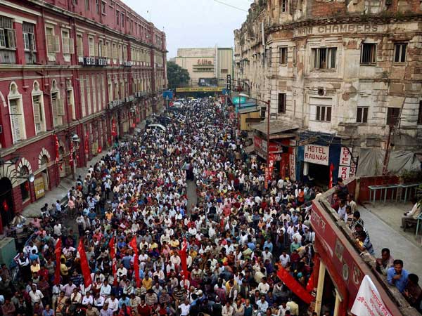 Saradha scam: No suspicious transaction in TMC account - Oneindia News