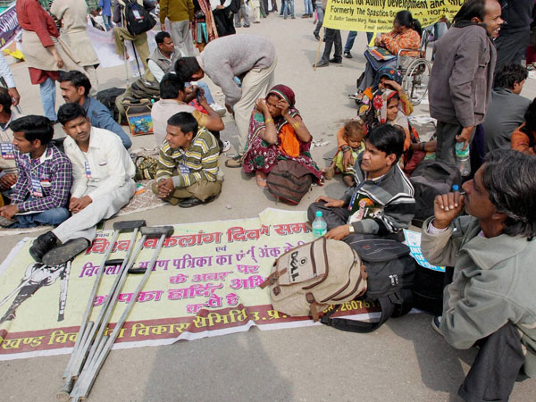 Loose Change used to Create Corpus for Divyang People - Oneindia News