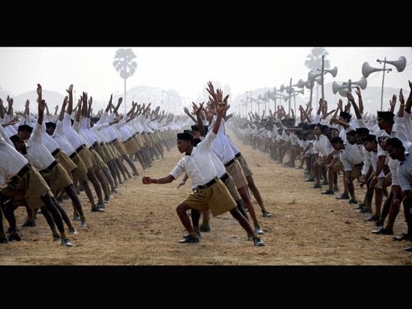 Will the new RSS dress code be approved? - Oneindia News