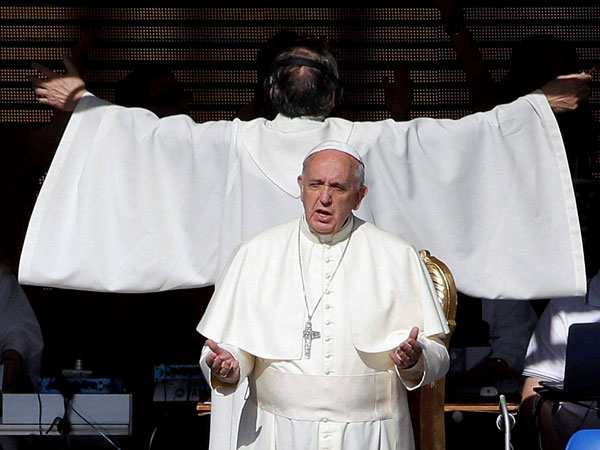 Pope set to embark on 1st visit to Pakistan - Oneindia News