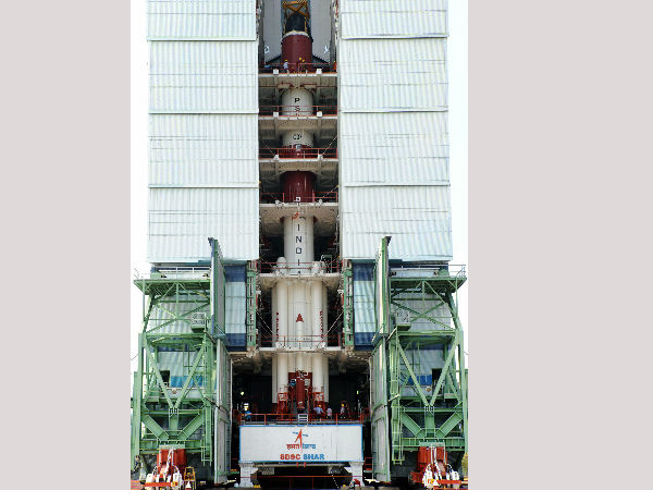 In Pics: ISRO launches 104 satellites at one go - Oneindia News