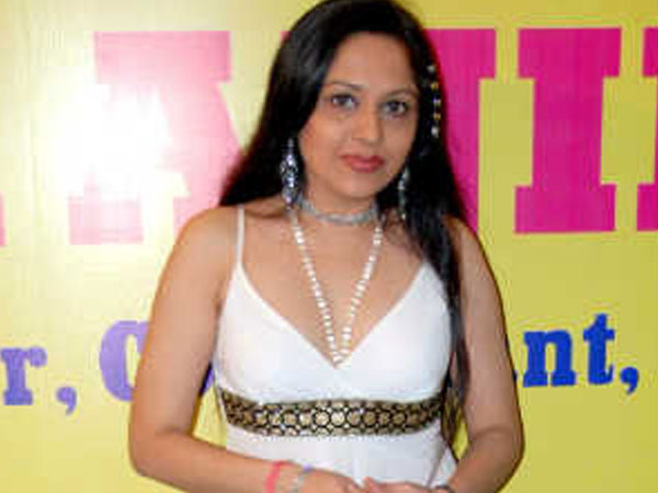 Preeti Jain who conspired to kill Madhur Bhandarkar granted bail ...
