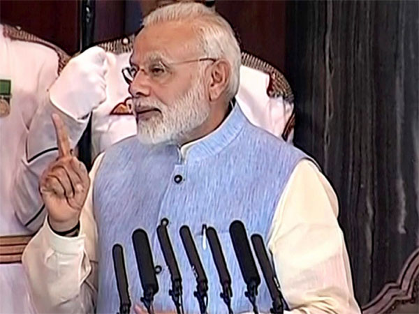 GST like new spectacles, you will get used to it: Modi - Oneindia News