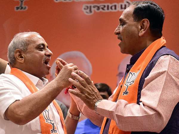 Who are Cabinet Ministers in Rupani's Government? - Oneindia News