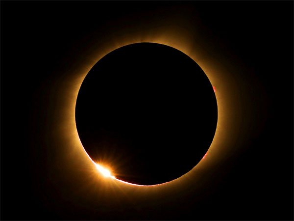 Solar and Lunar Eclipses in 2018 - Oneindia News