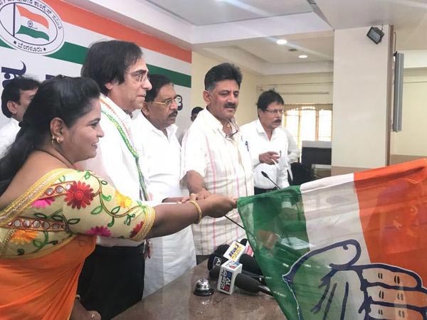Karnataka polls: IT officials raid residence of Congress candidate ...