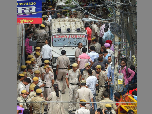 Burari deaths: 11 pipes add to mystery, were they meant to allow souls to escape? - Oneindia News