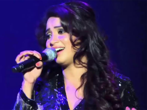 Singer Shreya Ghoshal slams Singapore airlines for not allowing her to ...