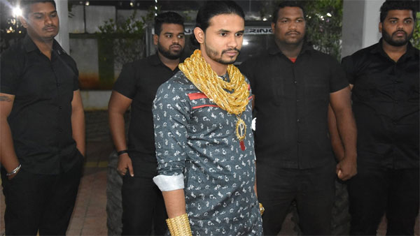 Forget Bappi Lahiri! Meet the new 'Gold Man' of India: Prashant Laxman Sapkal - Oneindia News