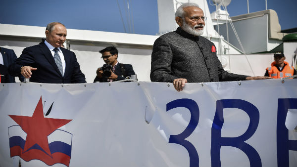 Modi visits Zvezda shipbuilding complex along with Russian President ...