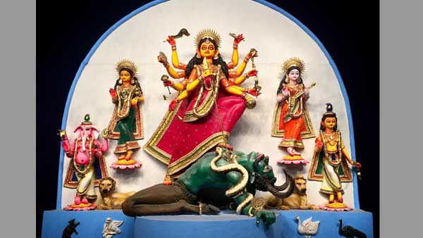 In pics: 10 weapons of Goddess Durga and its significance - Oneindia News
