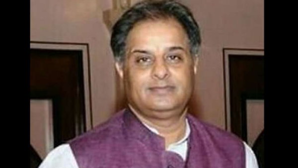 Congress spokesperson Rajiv Tyagi dies after a heart attack - Oneindia News