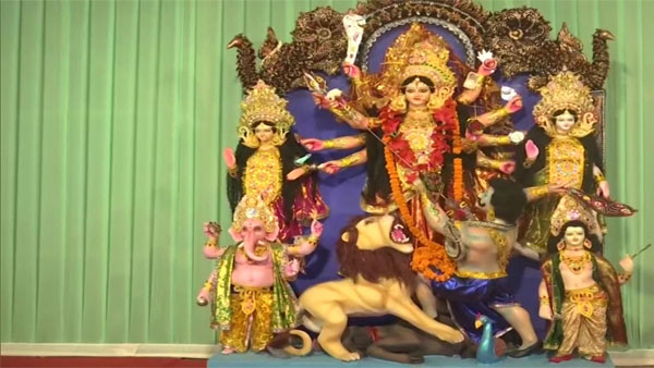 Mahasasti, first day of Durga Puja celebrated in Bengal - Oneindia News