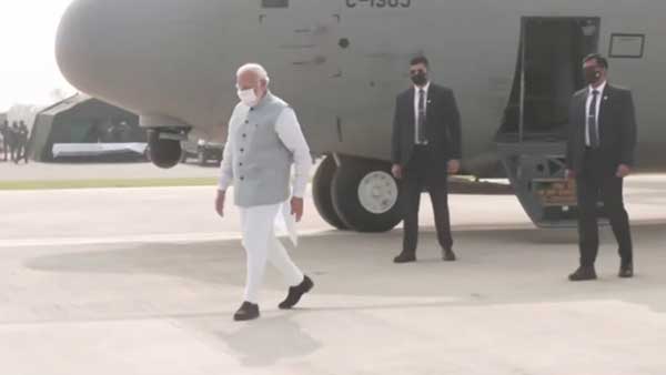 Watch: PM Modi lands on Purvanchal Expressway in Air Force's C-130J ...
