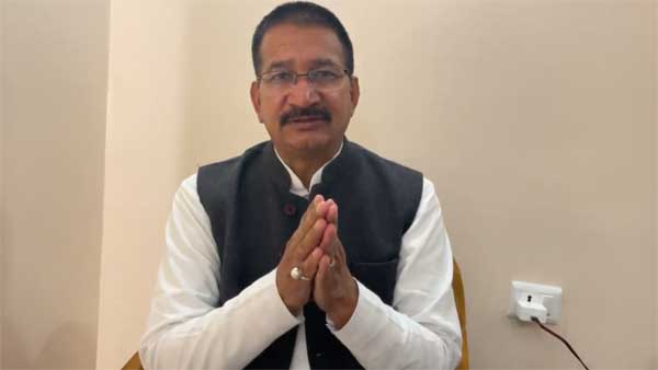 Uttarakhand Polls 2022: Former state Congress chief Kishore Upadhyay joins BJP - Oneindia News