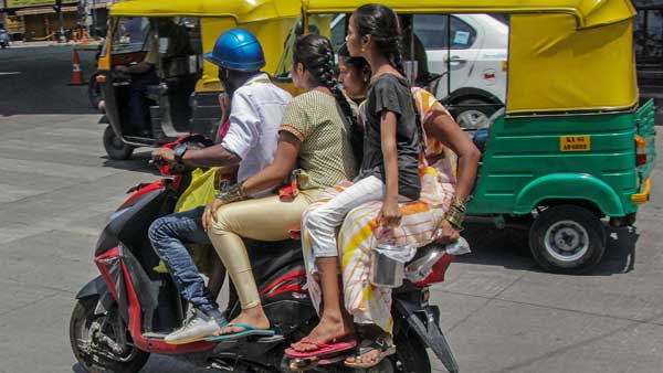 Helmets mandatory for pillion riders in Mumbai or else your License may ...