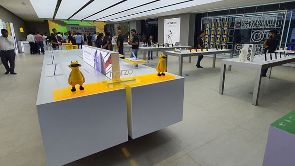 realme's first Global Flagship store comes to Ahmedabad, bringing ...