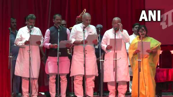 New Bihar cabinet takes oath; RJD gets the biggest share - Oneindia News