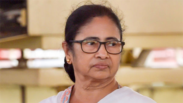 Mamata Banerjee to visit Delhi, attend NITI Aayog meet chaired by PM Modi - Oneindia News