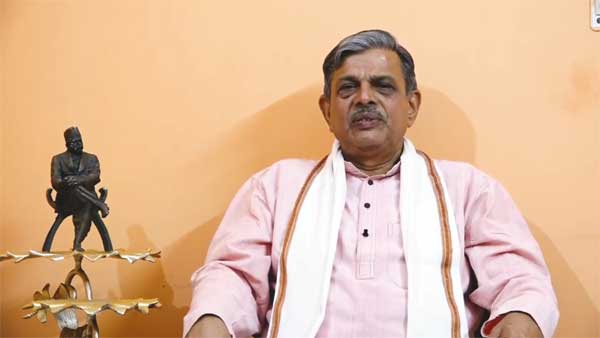 RSS hits back at critics questioning missing tricolour picture on its ...