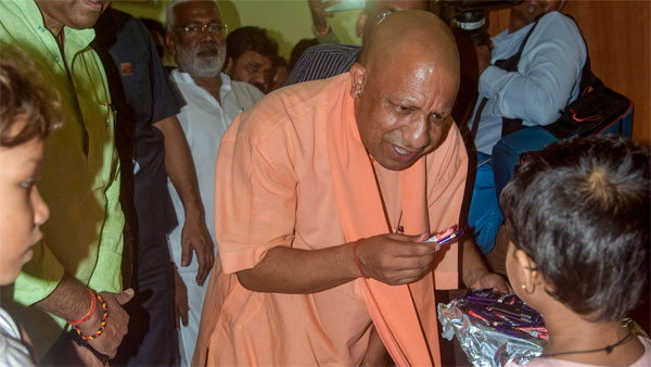 UP CM asks officers to brace for relief work amid heavy rains prediction - Oneindia News