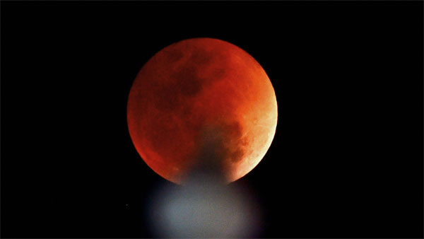 Why does the Moon turn red during a lunar eclipse: NASA explains ...