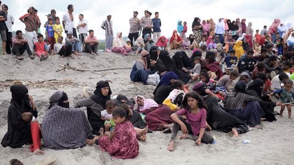 Europe dream takes 8,400 refugees’ lives - Oneindia News