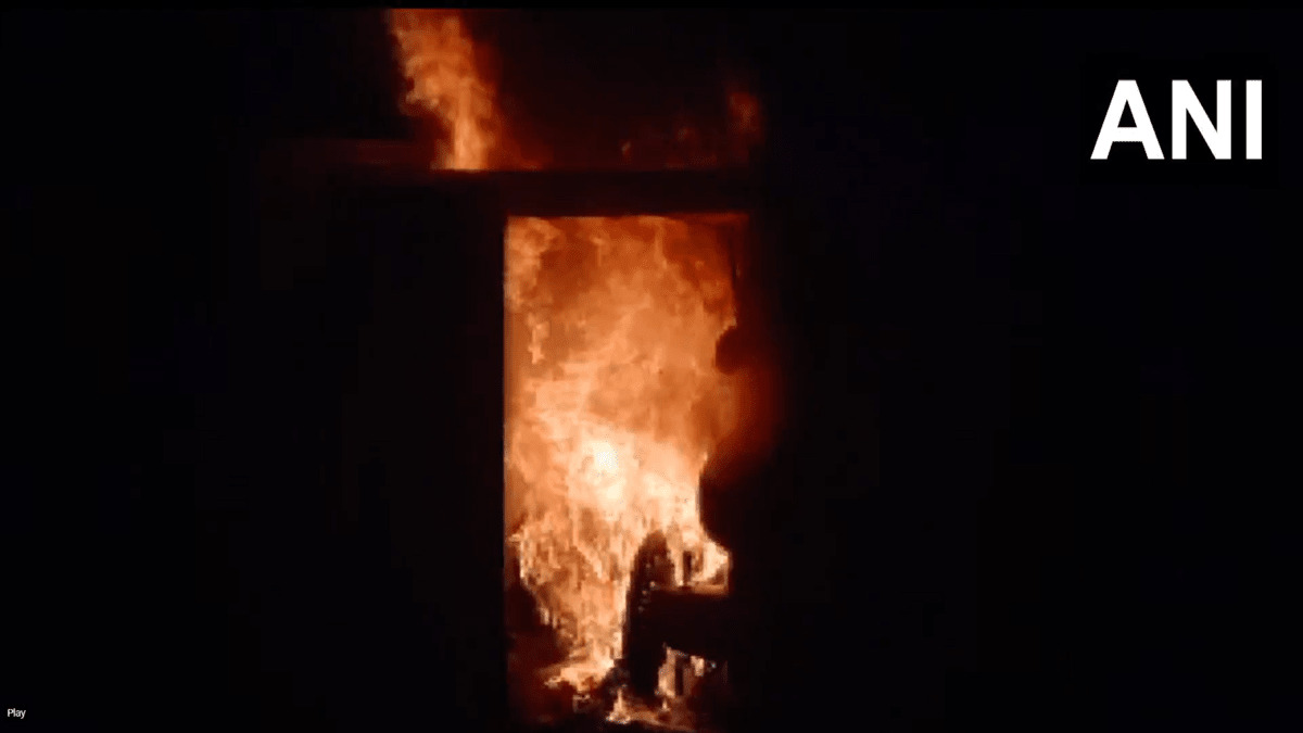 Violence over Ram Navami procession in Bengal’s Howrah; stones pelted, vehicles torched ...