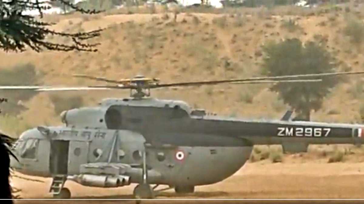 IAF helicopter makes emergency landing in Jodhpur after glitch ...