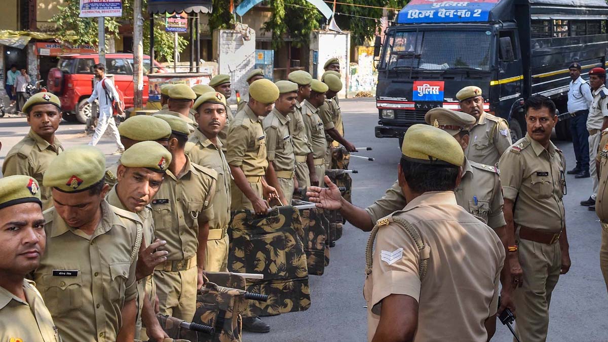 Atiq murder: SO among 5 cops suspended after SIT begins probe - Oneindia News
