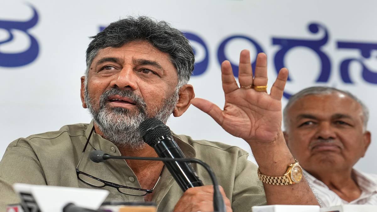 DK Shivakumar bats for Congress CM post in Karnataka, A Day Before Result - Oneindia News