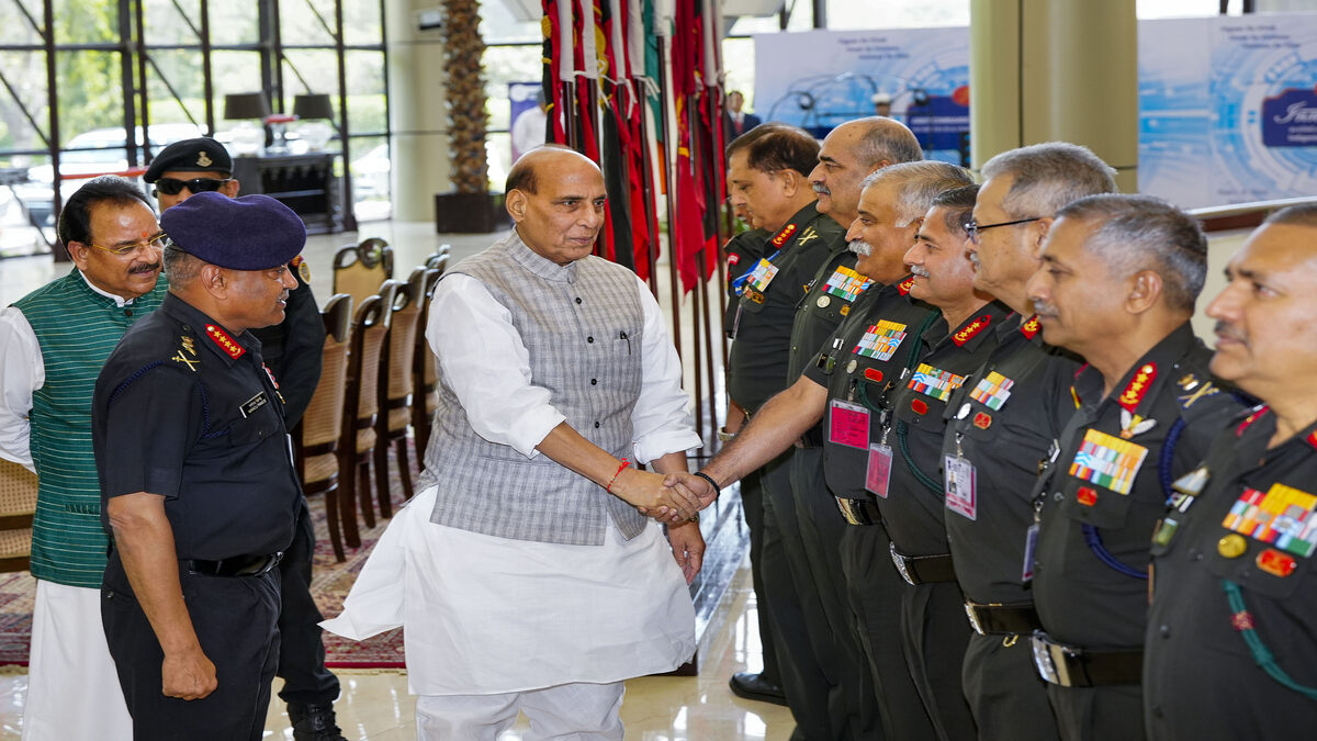 Indian Army ready to deal with any contingency, says Rajnath Singh - Oneindia News