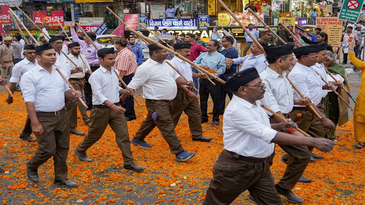 After SC nod, RSS conducts route marches across Tamil Nadu - Oneindia News