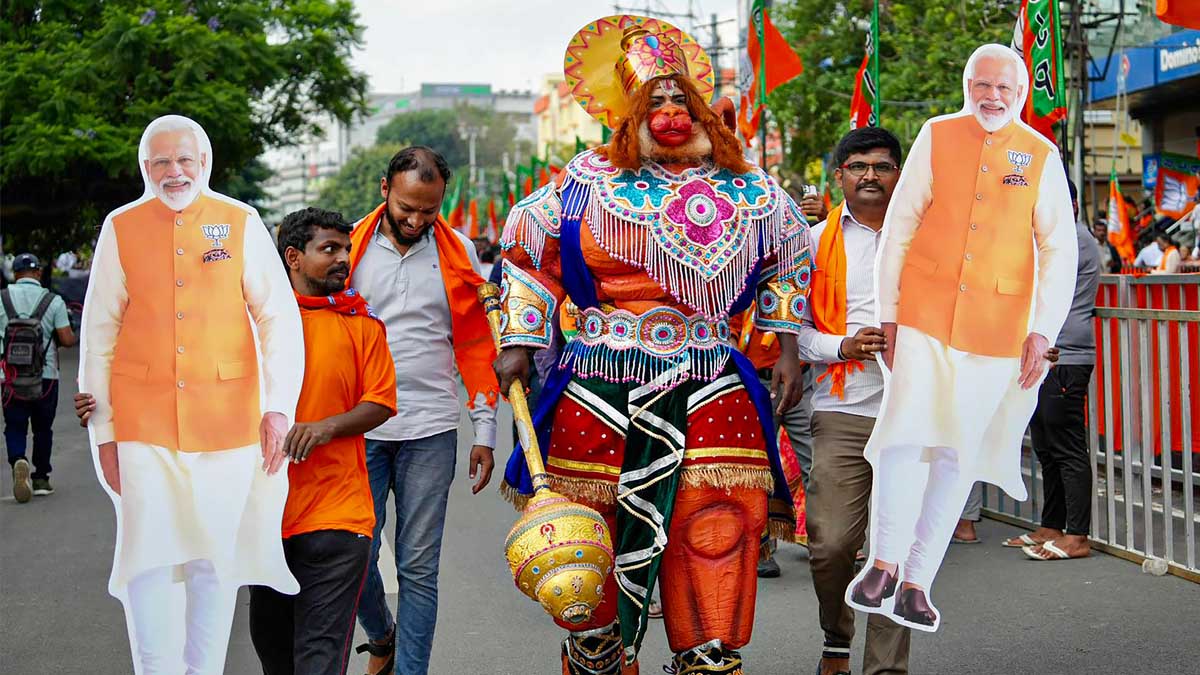 Flowers, ‘Jai Bajrangbali’ greet PM Modi during final leg of Karnataka ...