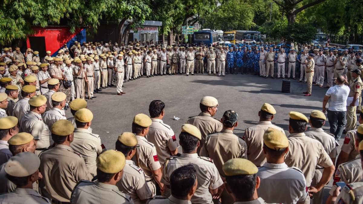 Security beefed up at Jantar Mantar ahead of farmers' protest to back ...
