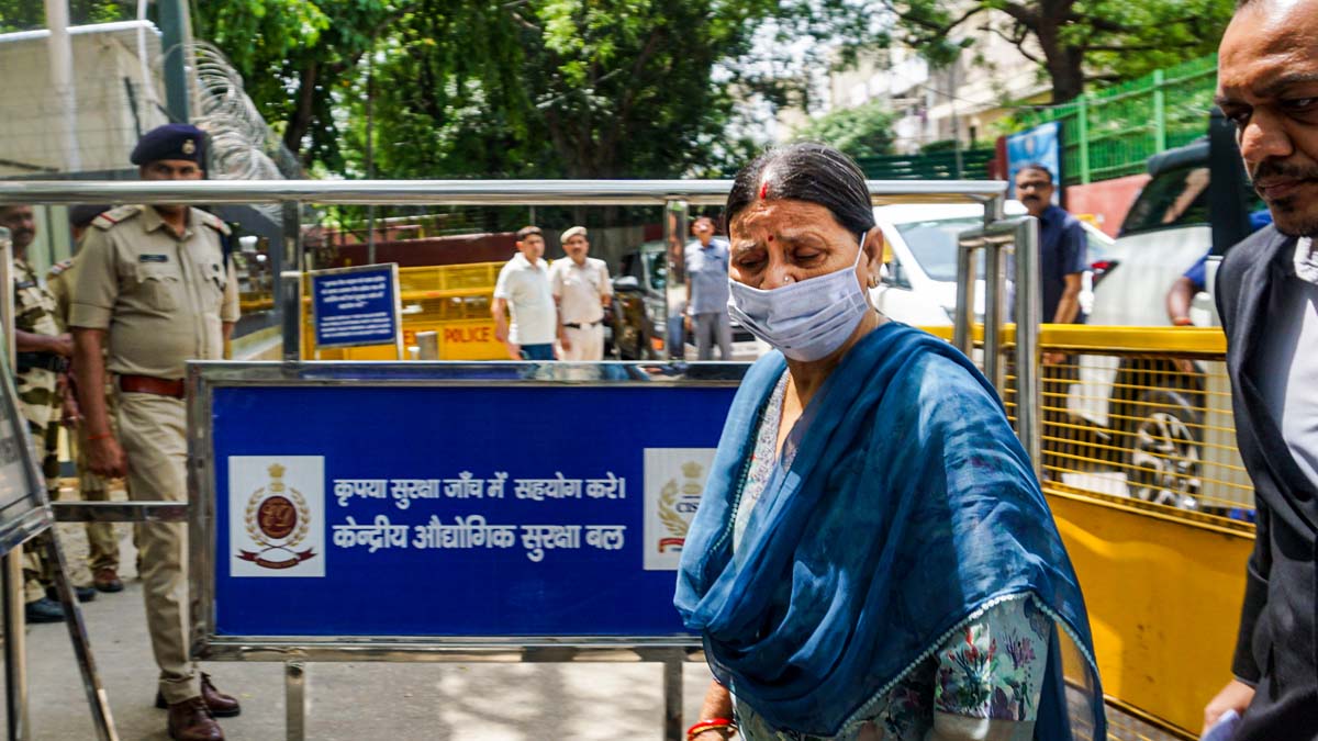 Land For Job Scam: Rabri Devi Appears Before ED For Questioning ...