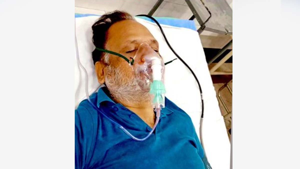 Satyendar Jain In ICU After Fall In Tihar Jail Bathroom - Oneindia News