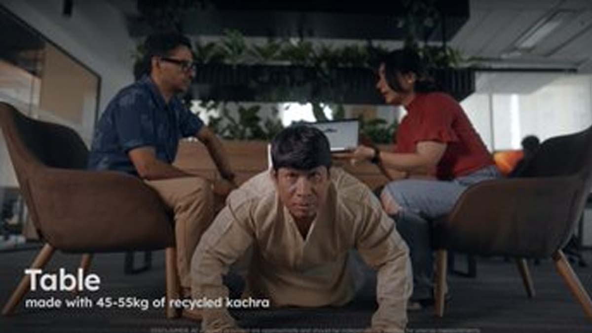 Zomato Pulls Down Ad That Shows 'Kachra' From 'Lagaan' As Recycled ...