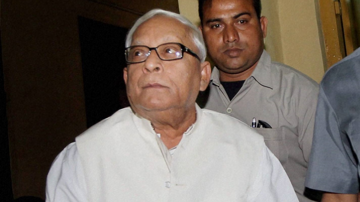 Former Bengal CM Buddhadeb Bhattacharjee Hospitalised - Oneindia News