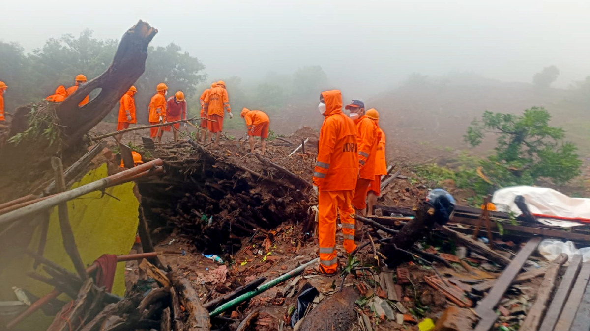 Deaths In Maharashtra Landslide Rise To 26, Dozens Missing, Search Ops On - Oneindia News
