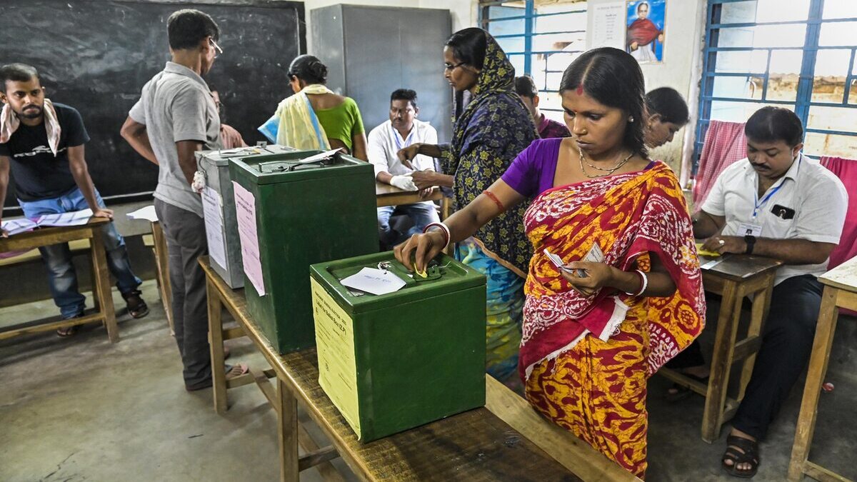 West Bengal Panchayat Polls Results 2023: TMC Wins 8232 Seats, BJP, Others Far Behind - Oneindia ...