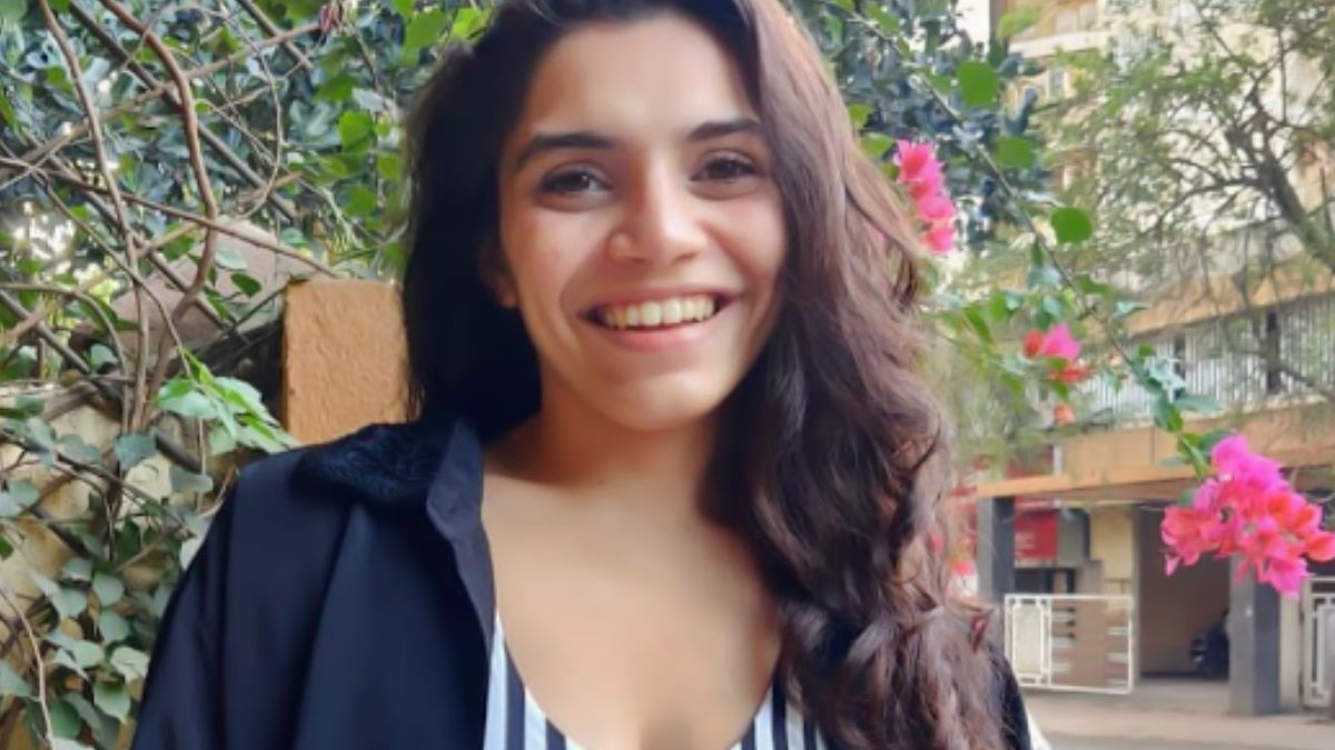 Actress Chrisann Pereira Returns Home After 4 Months, Sharjah Horror ...